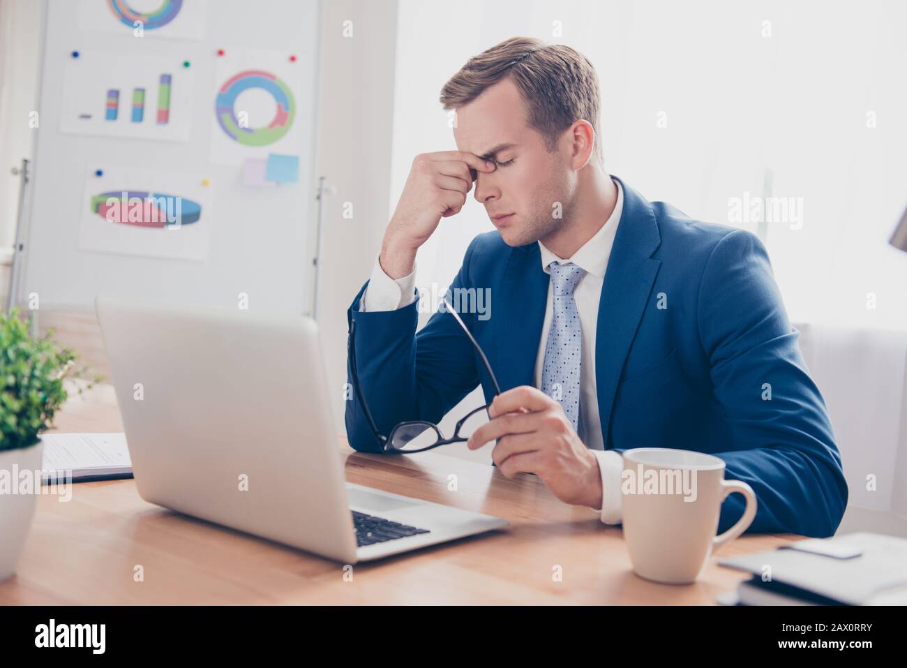 Fail task hi-res stock photography and images - Alamy