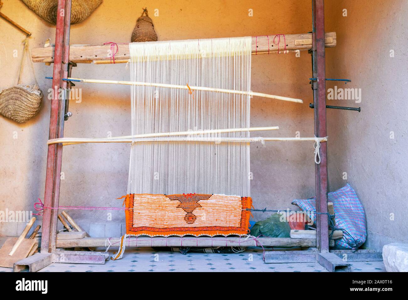 Medieval Loom High Resolution Stock Photography and Images - Alamy