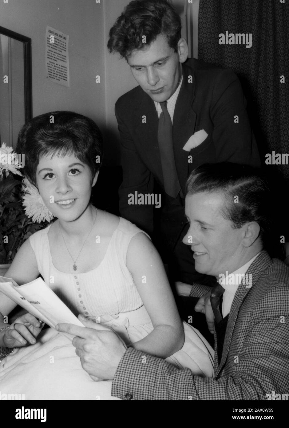 Helen shapiro hi-res stock photography and images - Alamy