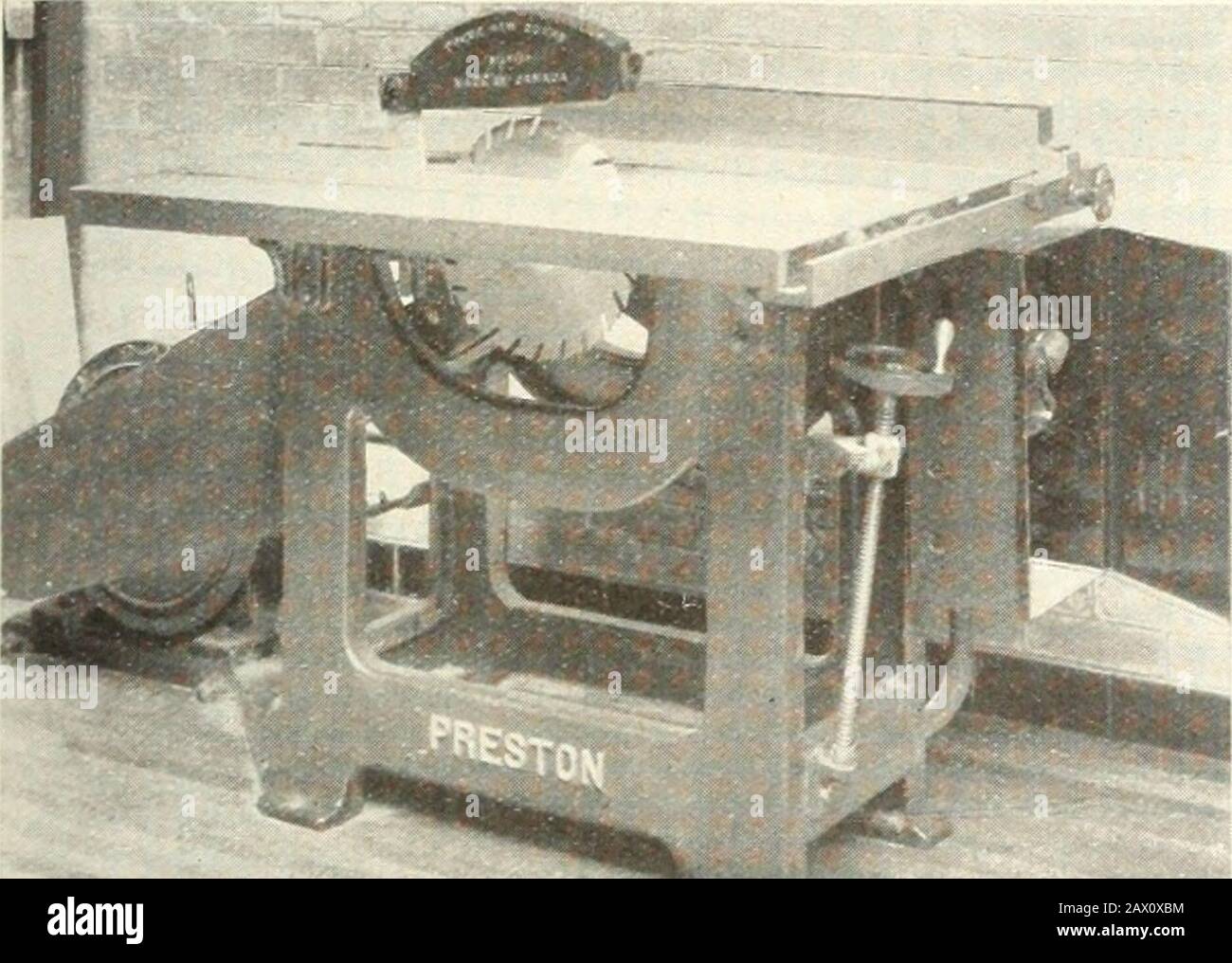 Tenoning machine hi-res stock photography and images - Alamy