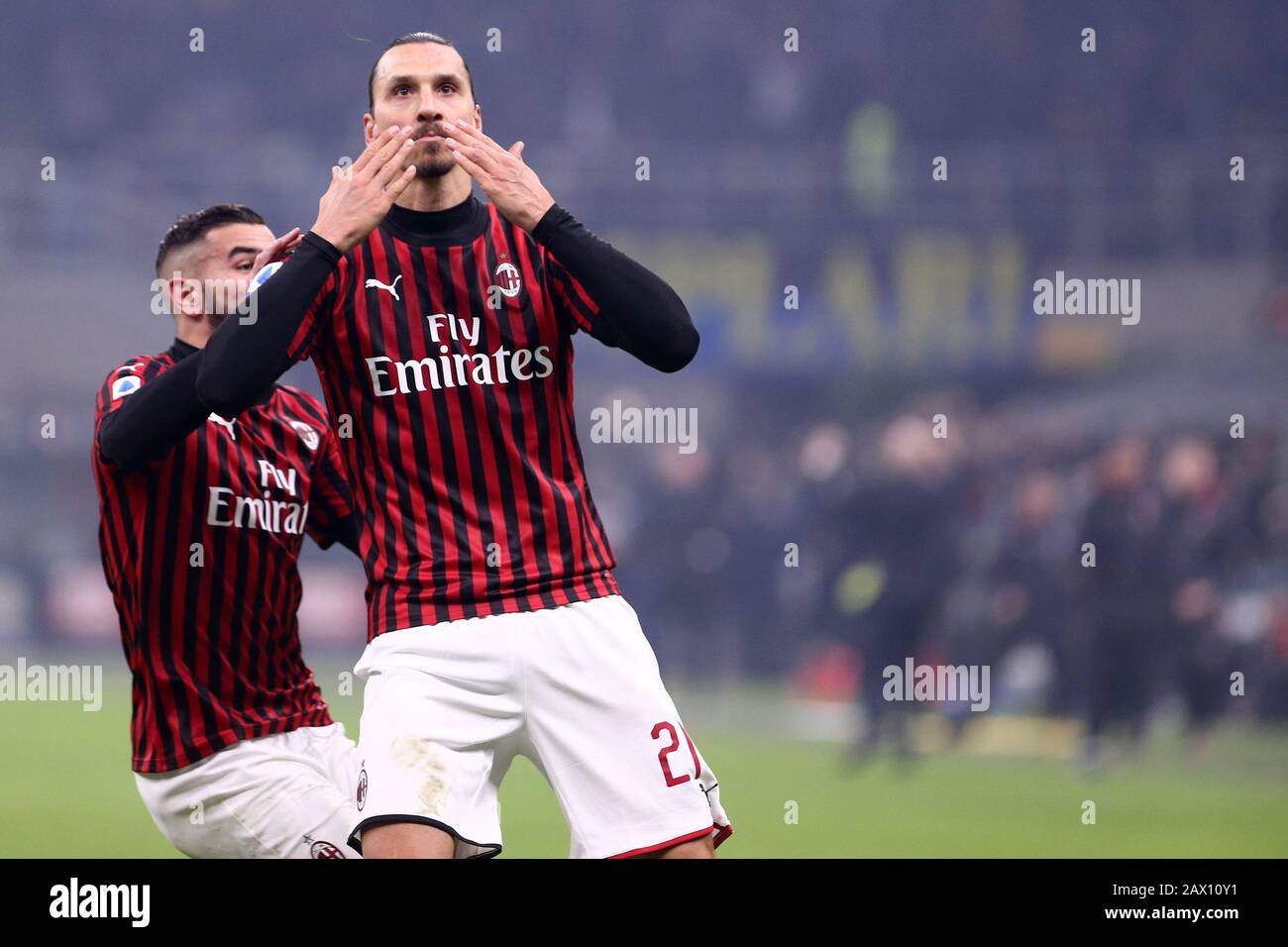 Milan goal celebration hi-res stock photography and images - Alamy