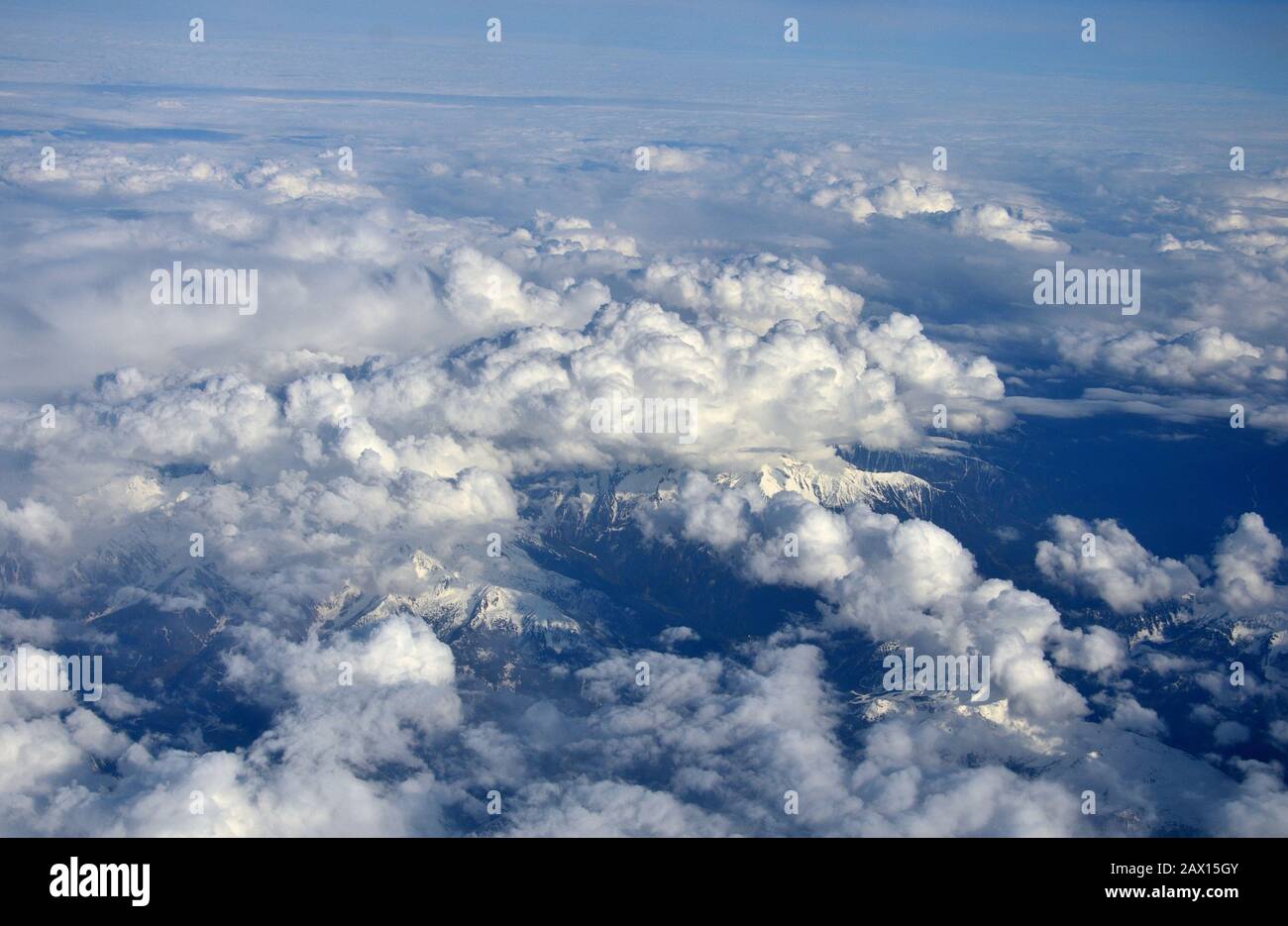 European mountains hi-res stock photography and images - Alamy