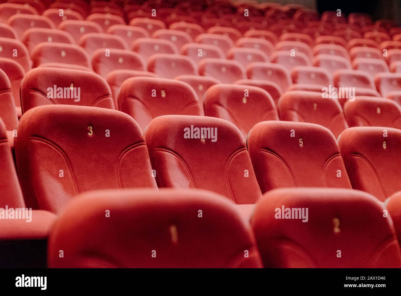 Theater chairs hi-res stock photography and images - Alamy