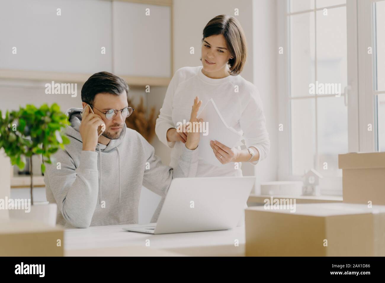 Refusal pose hi-res stock photography and images - Alamy