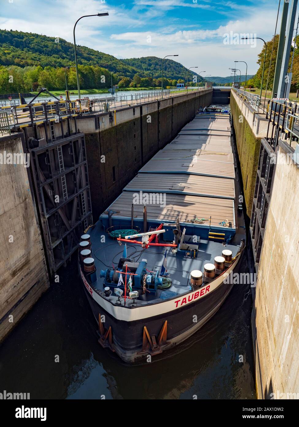 Main-Donau-Kanal-Schleuse bei Kelheim, Altmühltal, Bayern, Deutschland ...