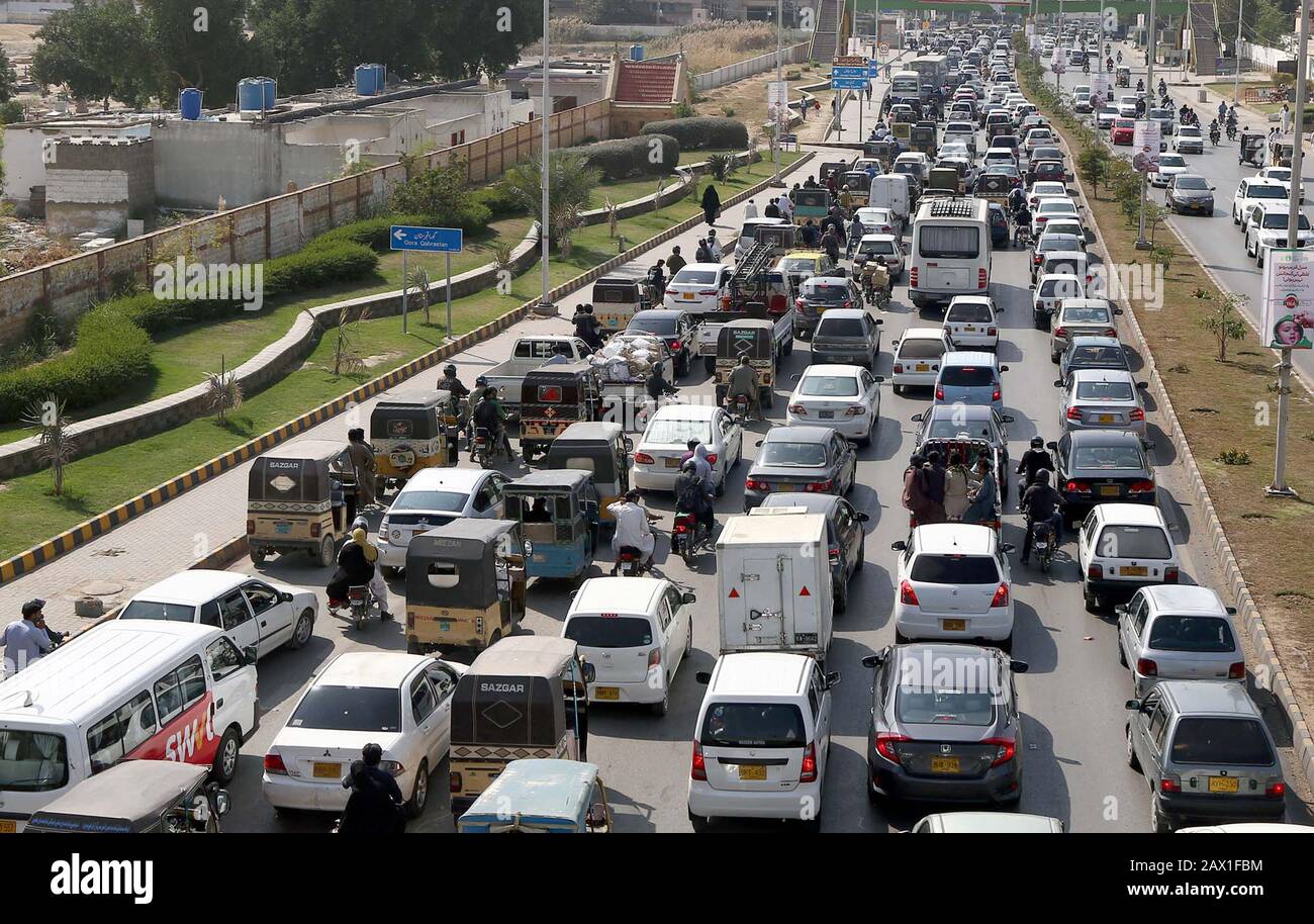 Ambulance stuck in traffic jam hi-res stock photography and images - Alamy