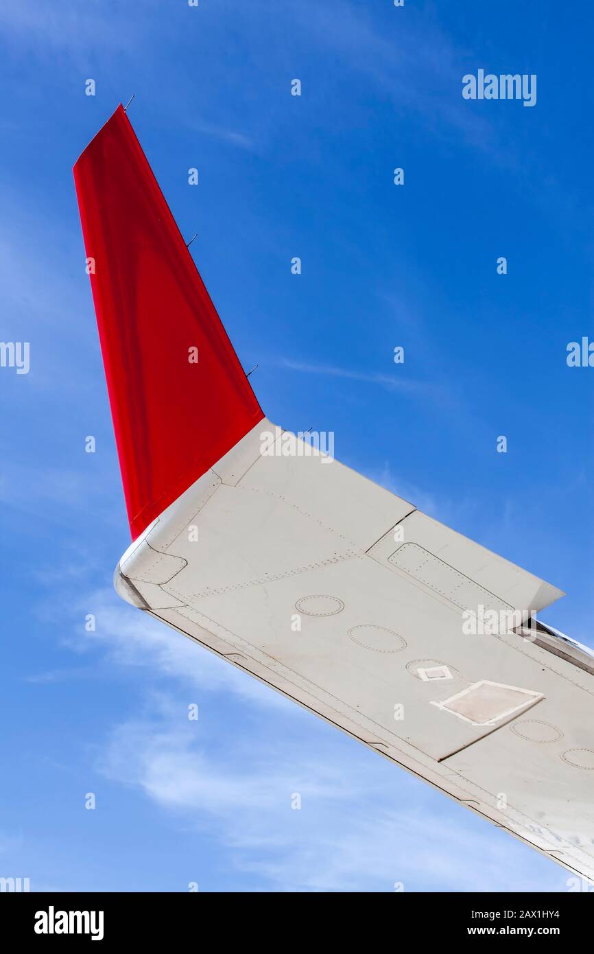 Civil airliner hi-res stock photography and images - Alamy