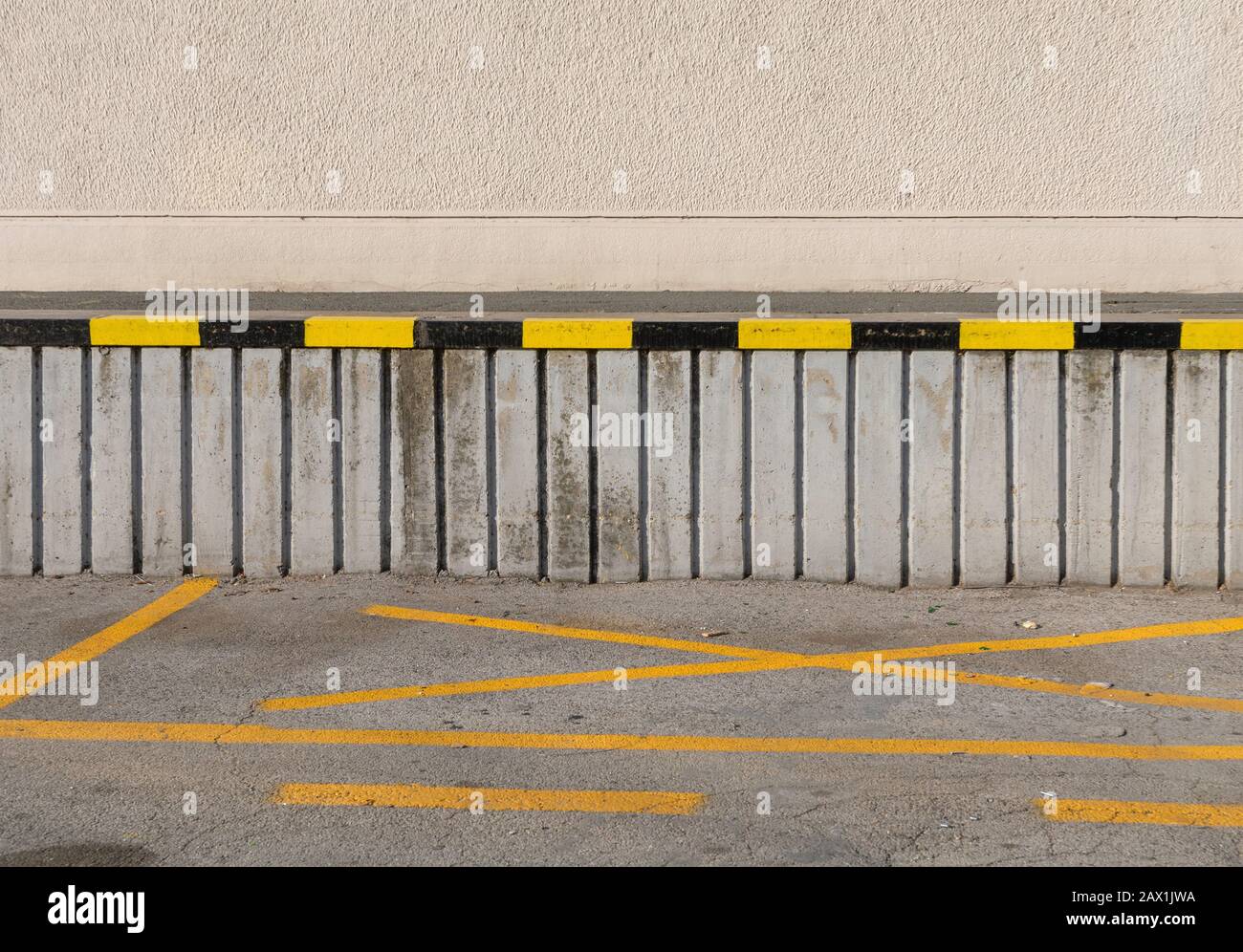 Concrete Loading Dock at Warehouse Building Exterior Stock Photo - Alamy
