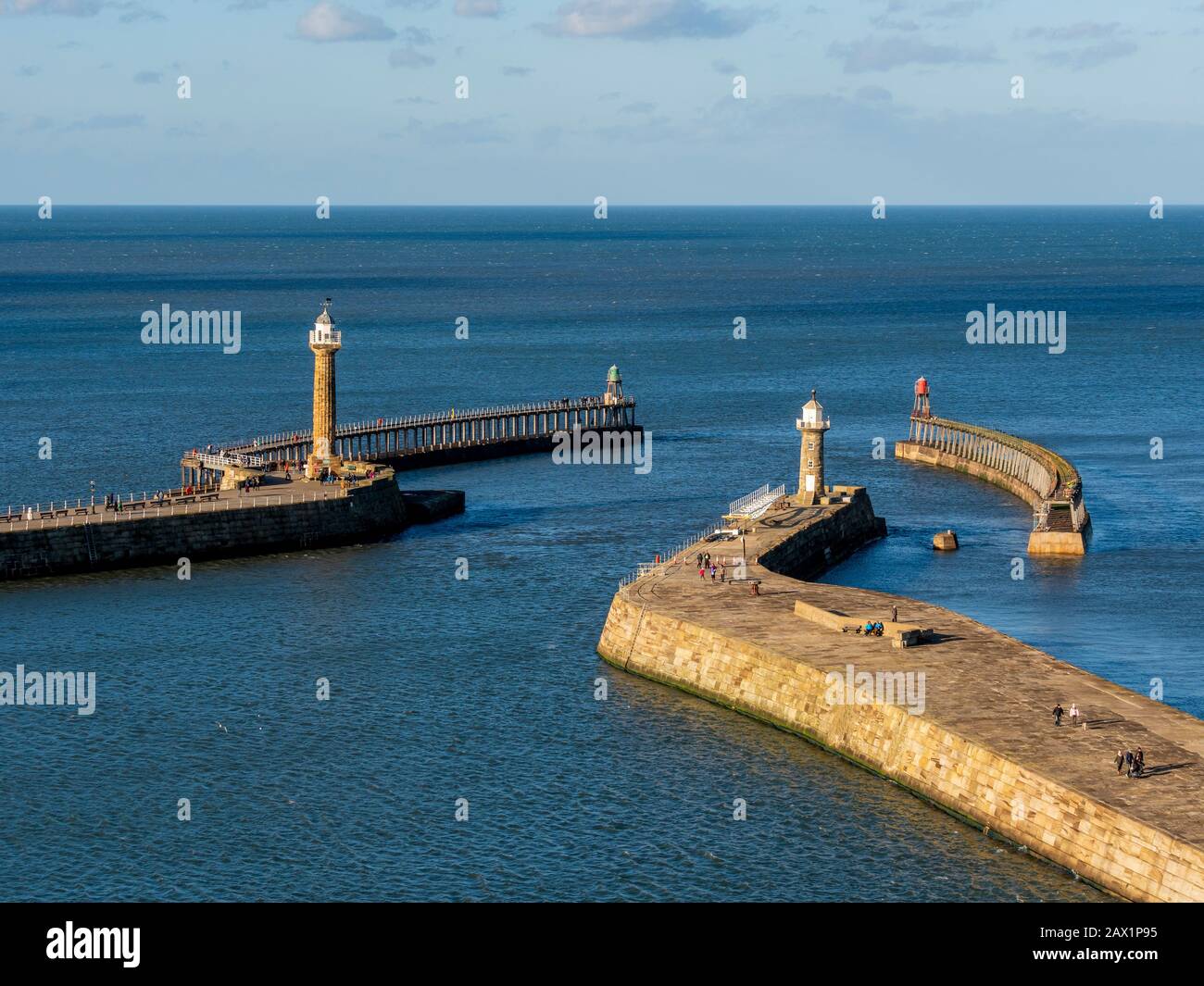 West pier extension of whitby harbour hi-res stock photography and ...