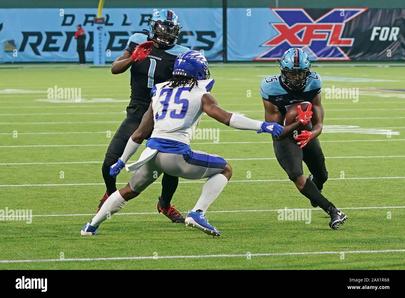 Backfield hi-res stock photography and images - Alamy