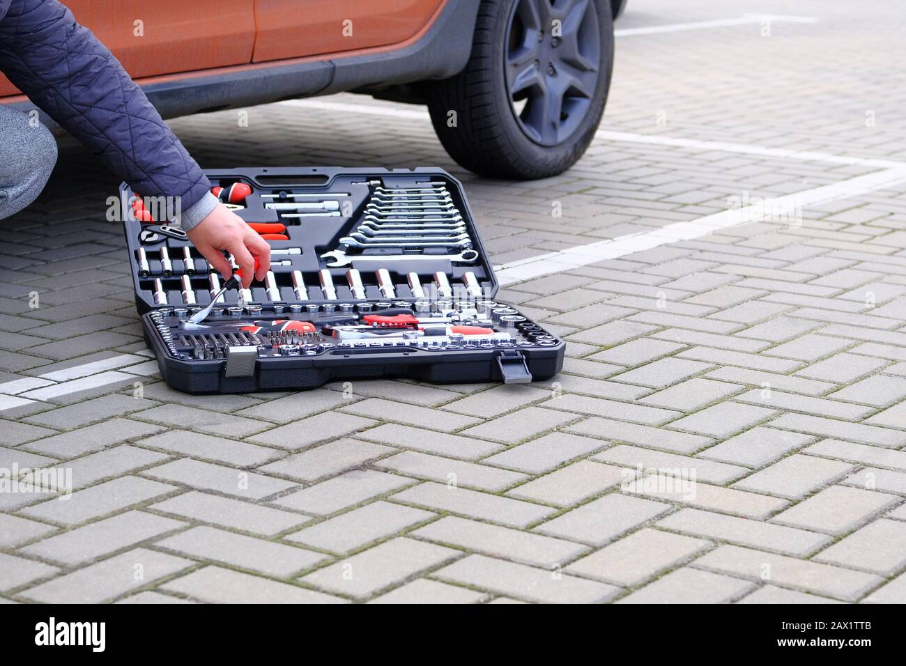 Car mechanic tools hi-res stock photography and images - Alamy