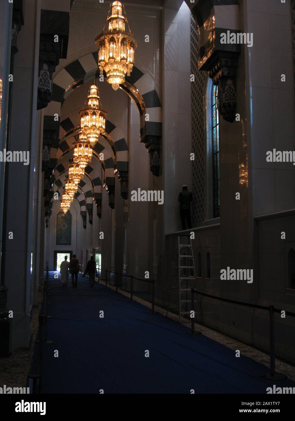 Muscat oman mosque carpet hi-res stock photography and images - Alamy