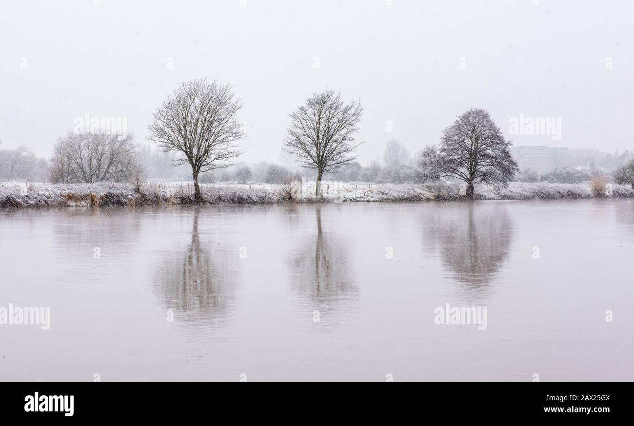 Snow falling at Colwick Country Park, Nottingham England UK Stock Photo ...