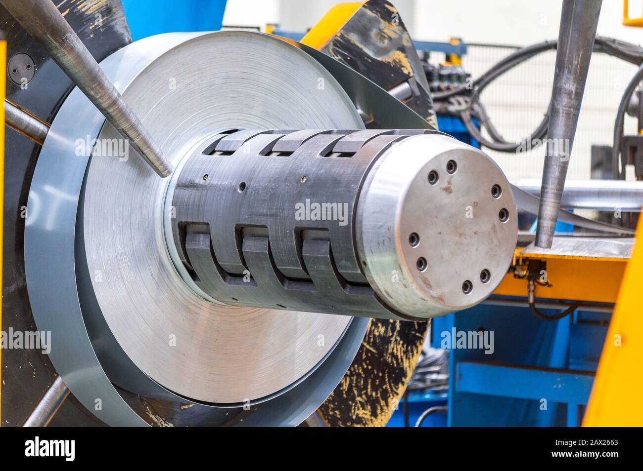 Industrial metal sheet coils hi-res stock photography and images - Alamy