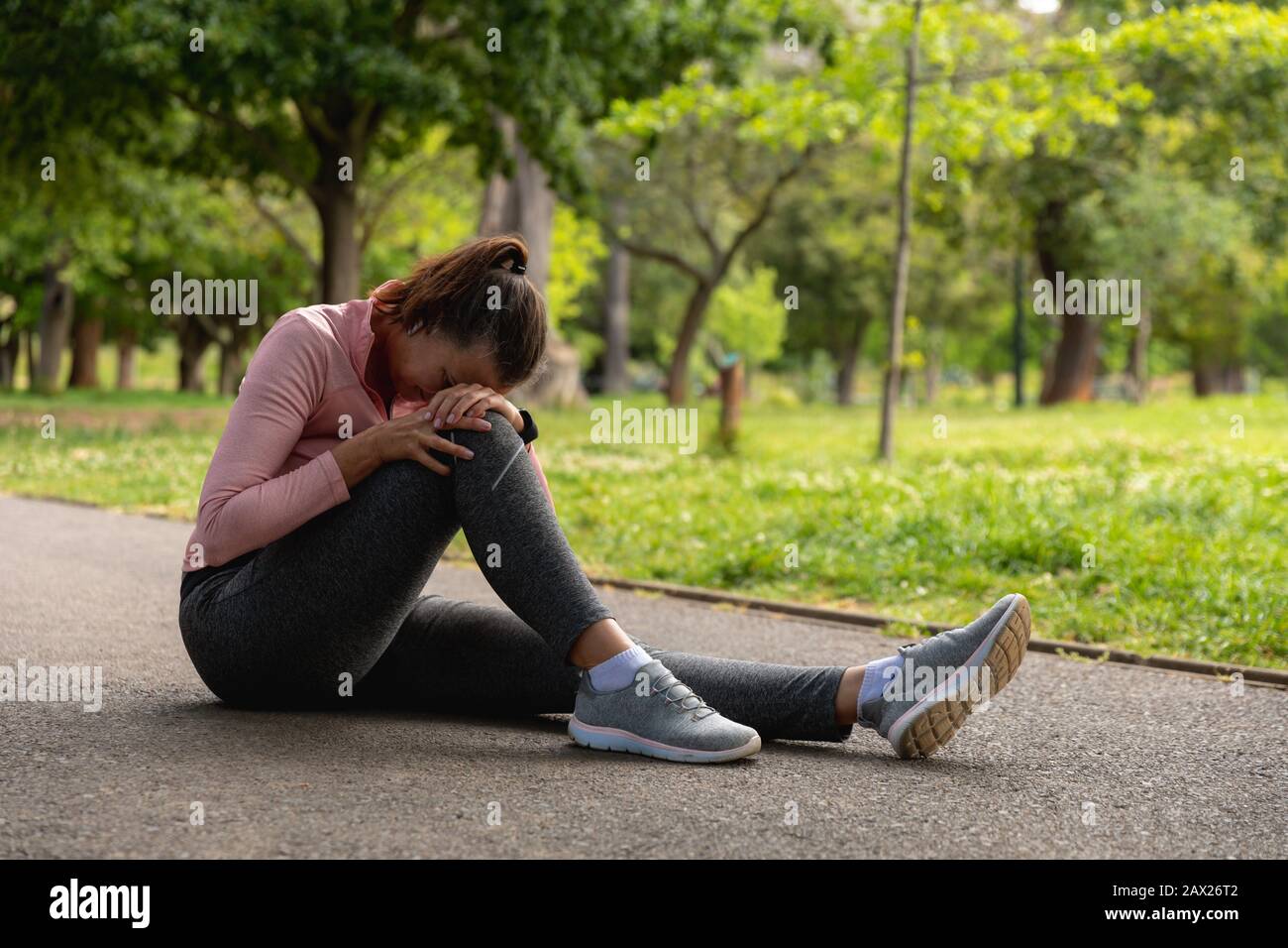 Exhausted mature woman hi-res stock photography and images - Alamy