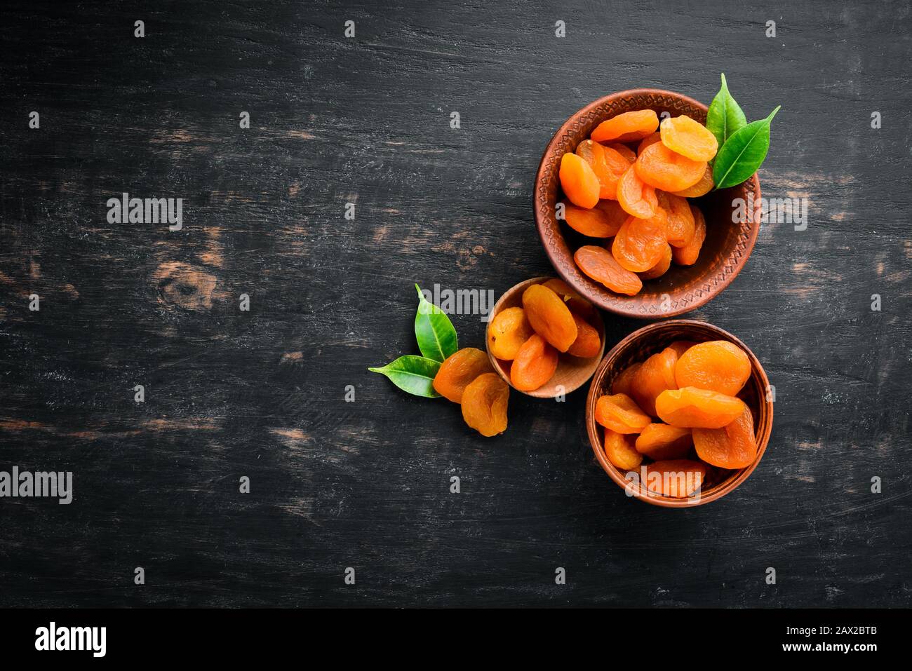 Copper apricot hi-res stock photography and images - Alamy