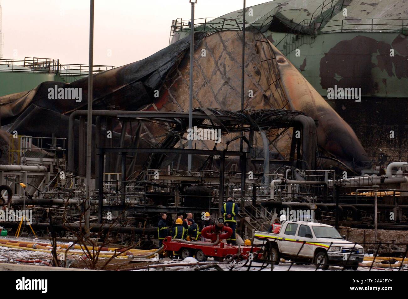 Buncefield explosion hi-res stock photography and images - Alamy