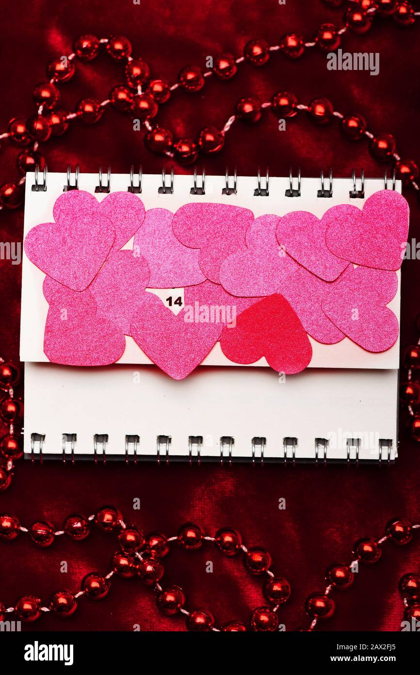 Pink hearts on top of the page hi-res stock photography and images - Alamy
