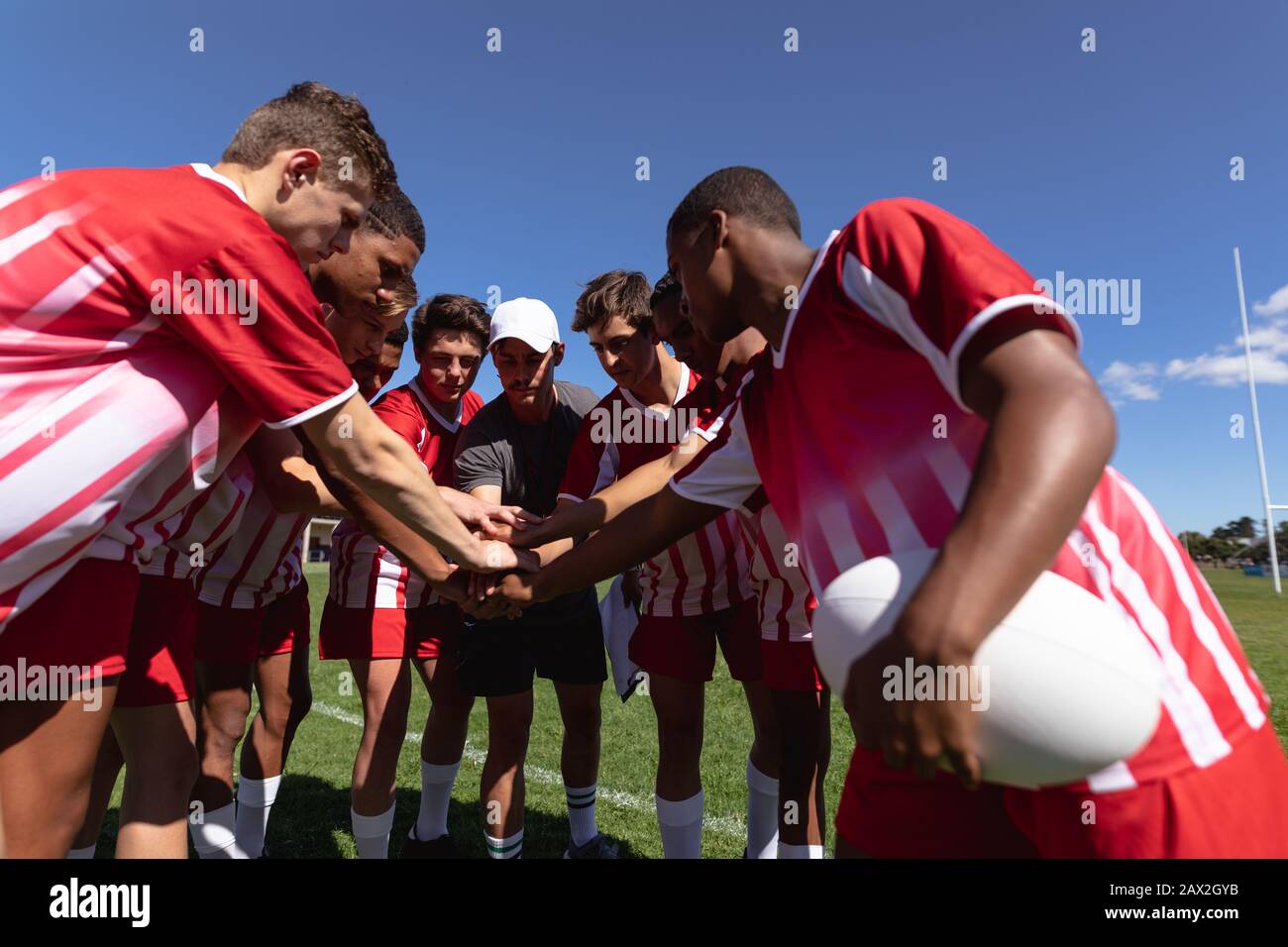 People play rugby hi-res stock photography and images - Alamy