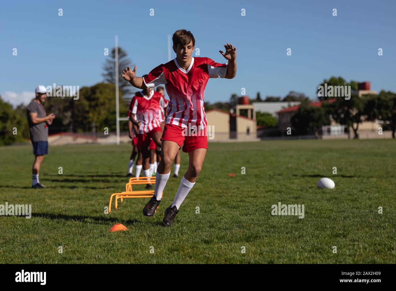 Rugby players training Stock Photo - Alamy