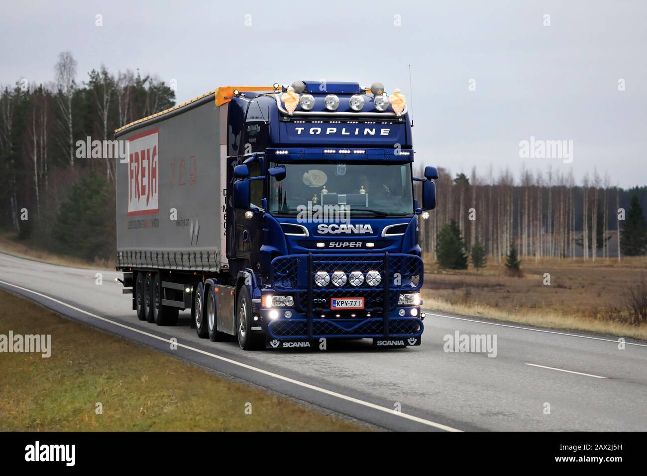 Beautifully customized blue Scania R Topline truck of R Sjobacka ...
