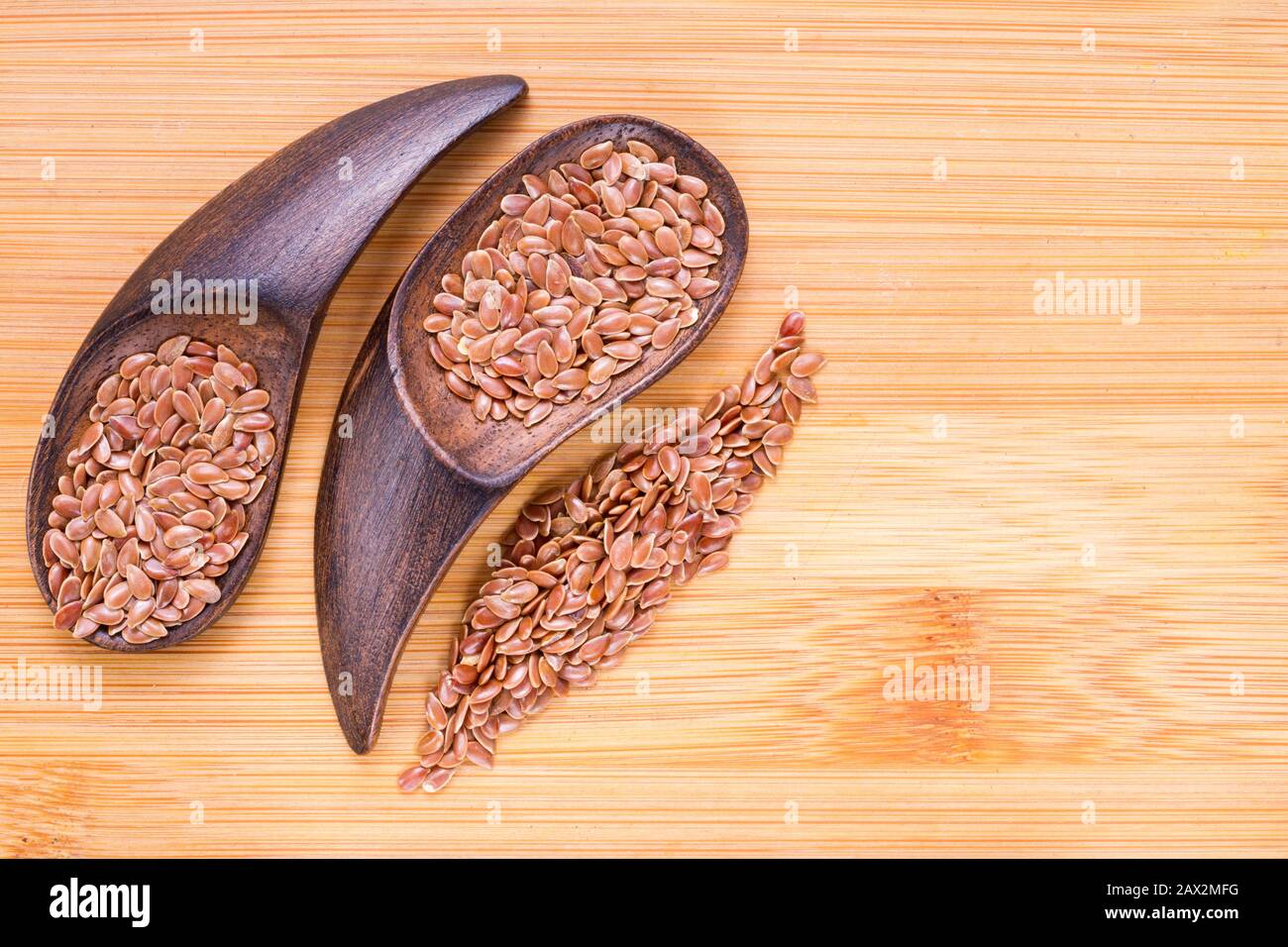 Linseed grains on the table- Linum usitatissimum Stock Photo - Alamy