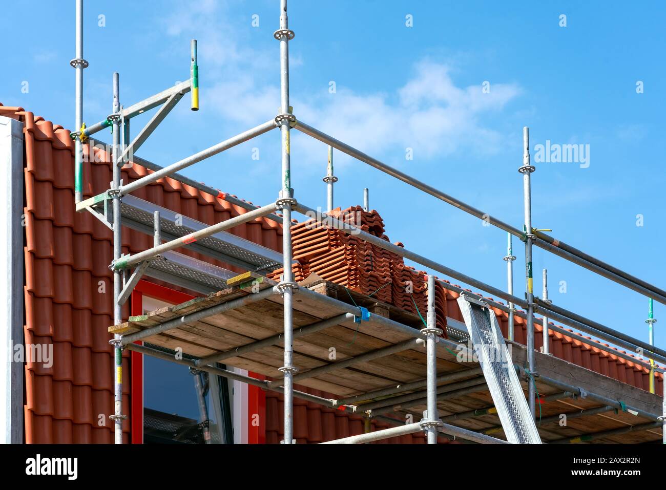 Roof scaffold hi-res stock photography and images - Alamy