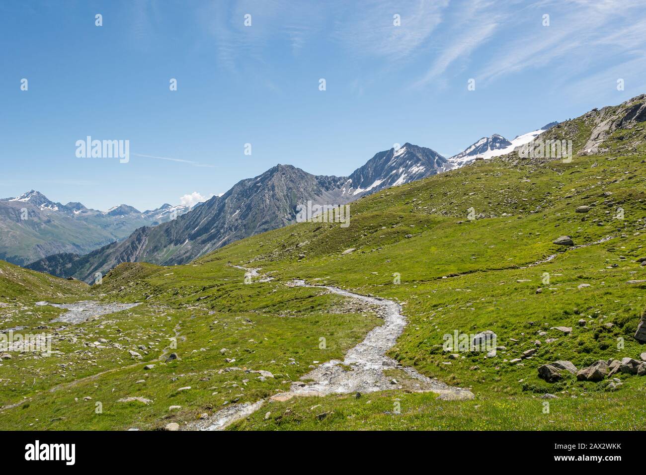 Glacier park many glacier hiker hi-res stock photography and images - Alamy