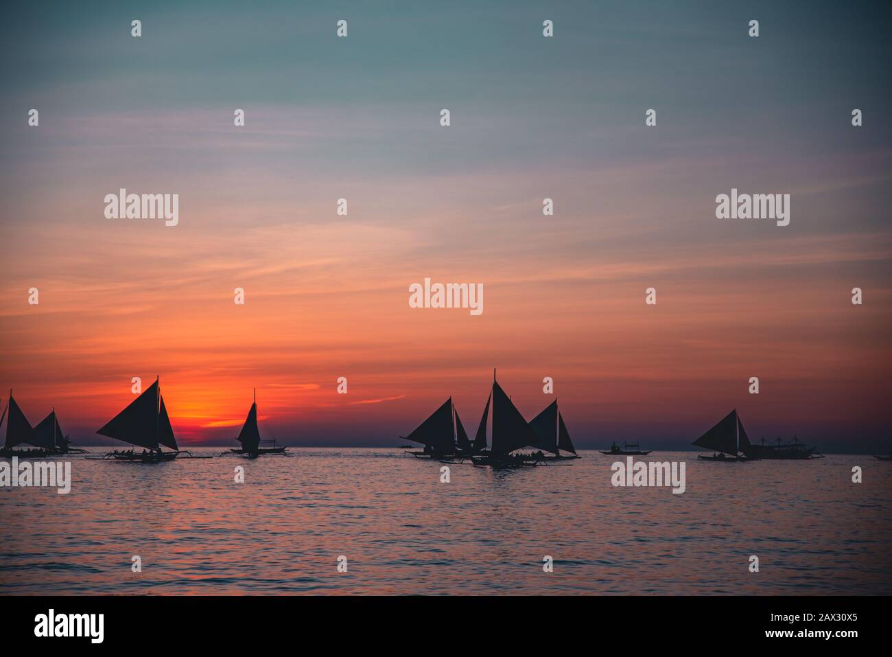 Sailing paraw philippines hi-res stock photography and images - Alamy