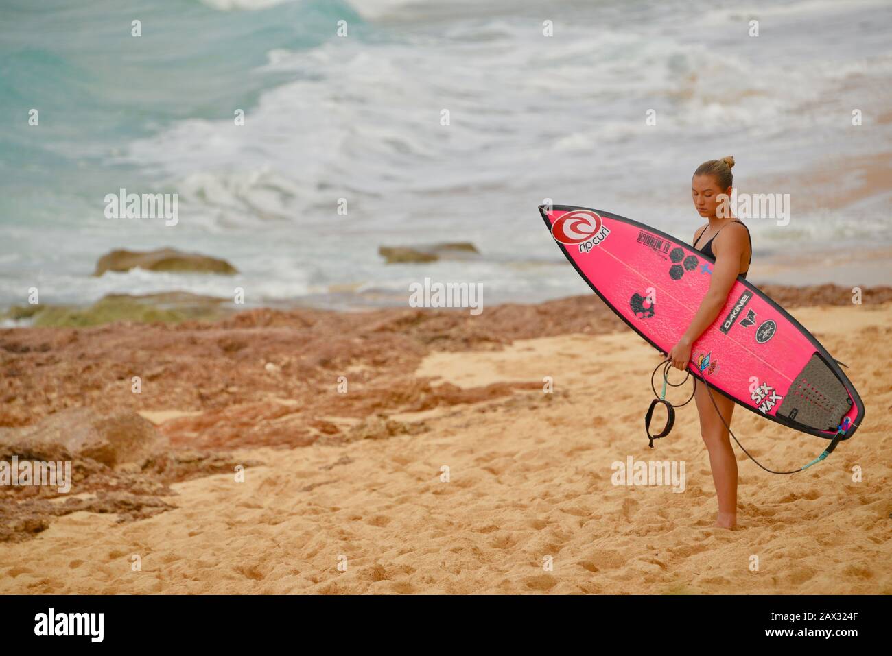 Pink surfboard hi-res stock photography and images - Alamy