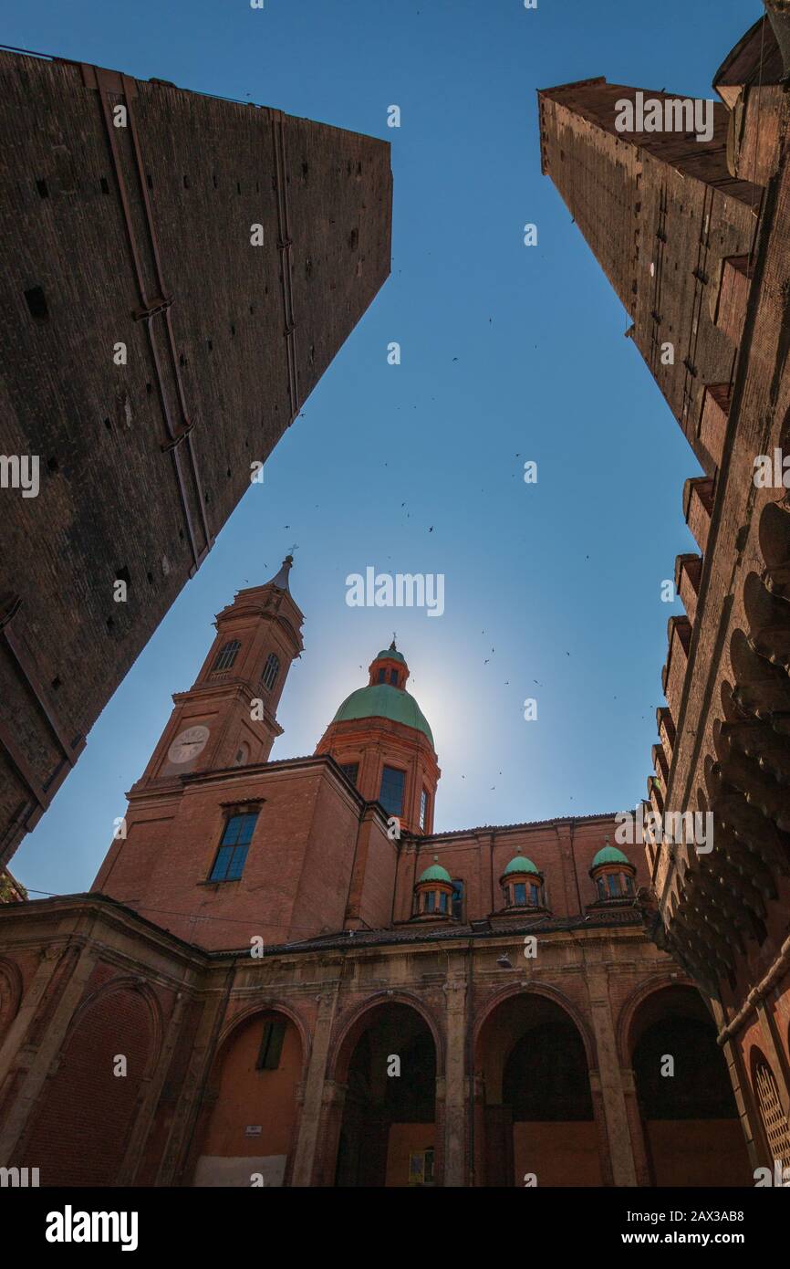 Low angle view of two towers (due torri Asinelli and Garisenda) and the ...