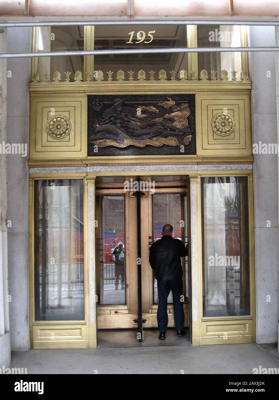 195 broadway hi-res stock photography and images - Alamy