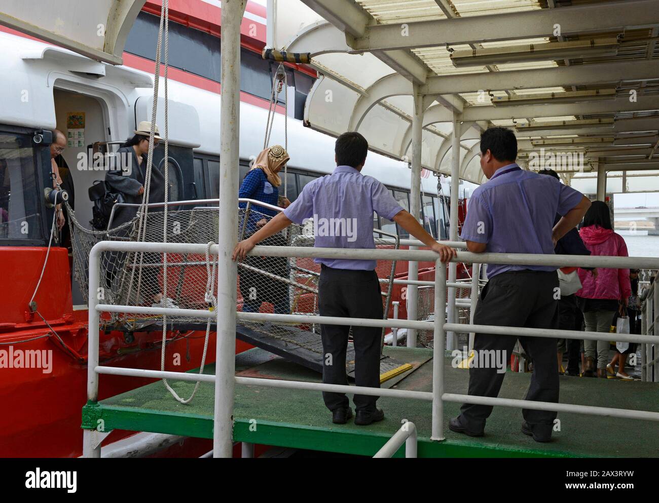 International ferry terminal hi-res stock photography and images - Alamy