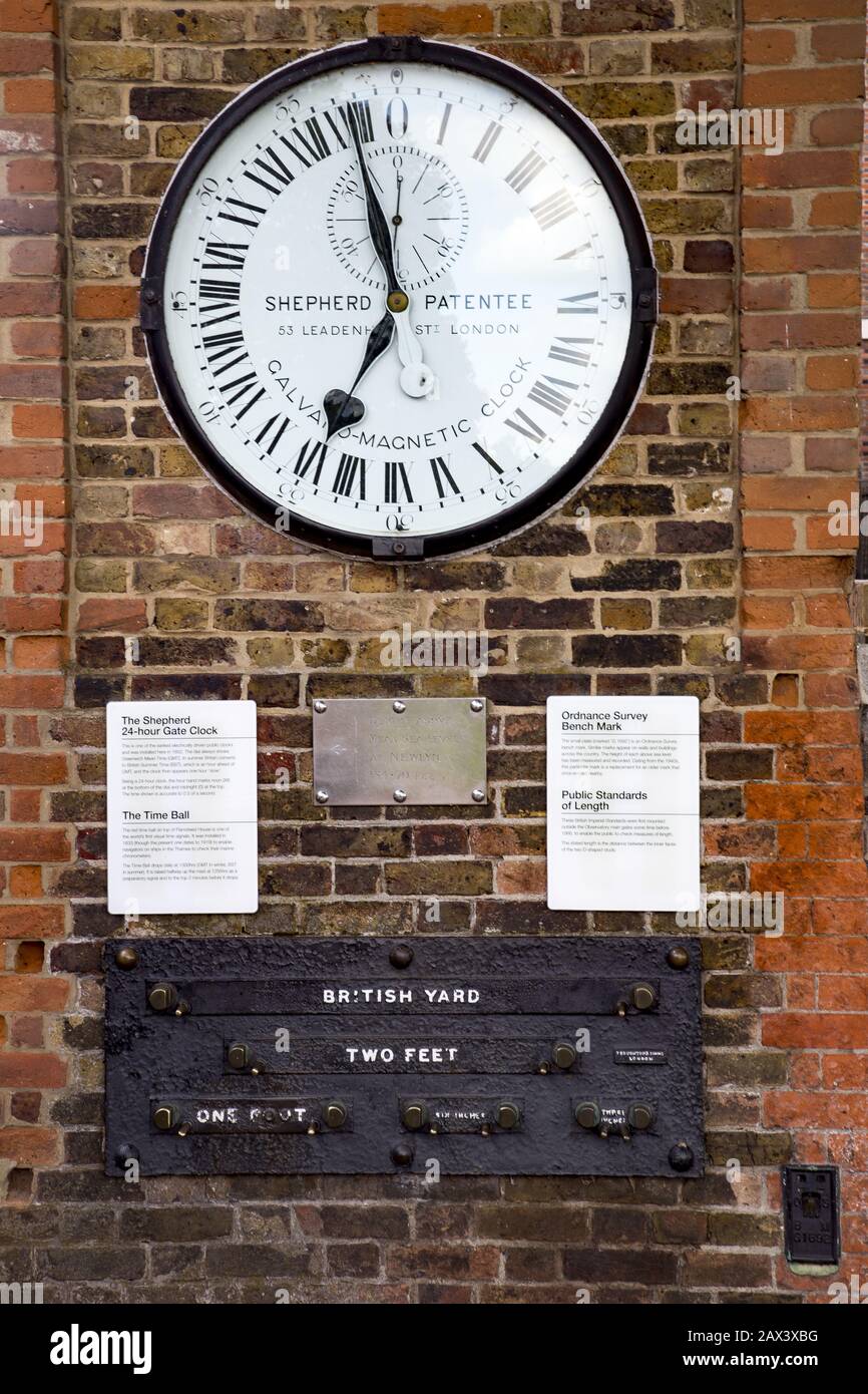 Amazing shot of the clock at the Shepherd gate at the Royal Observatory ...