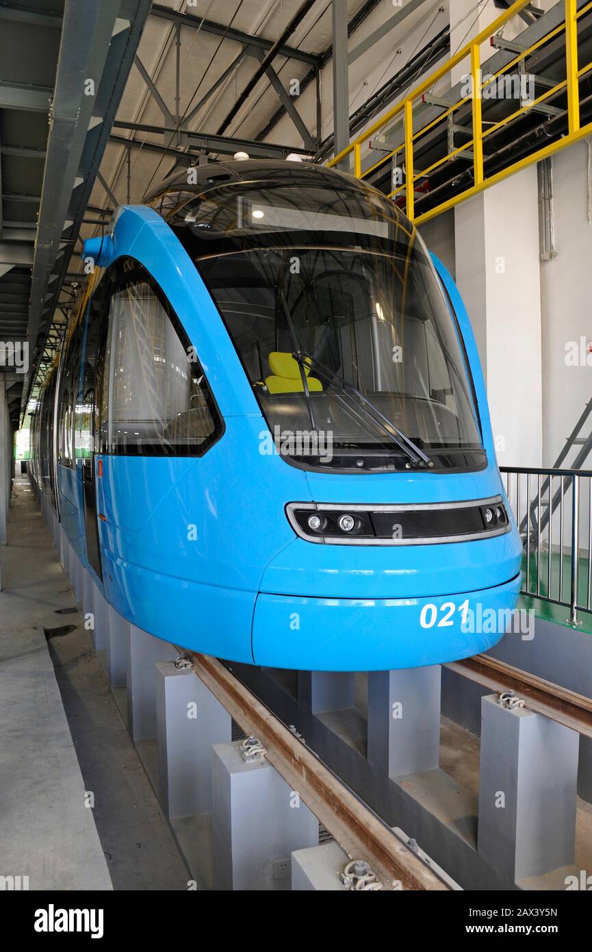 100 maintenance hi-res stock photography and images - Alamy