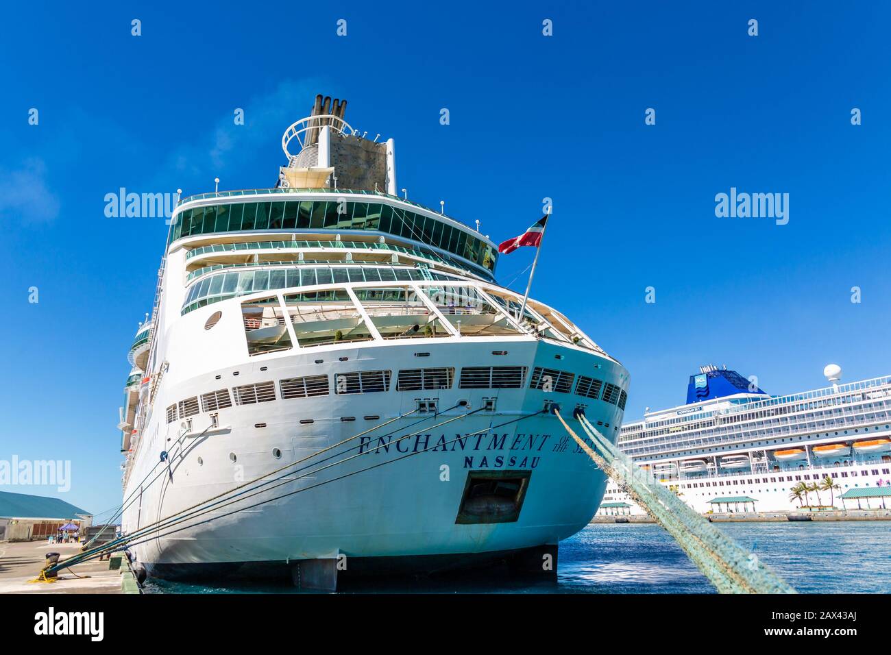 The Enchantment Of Seas Wallpaper Independence Of The Seas | Royal