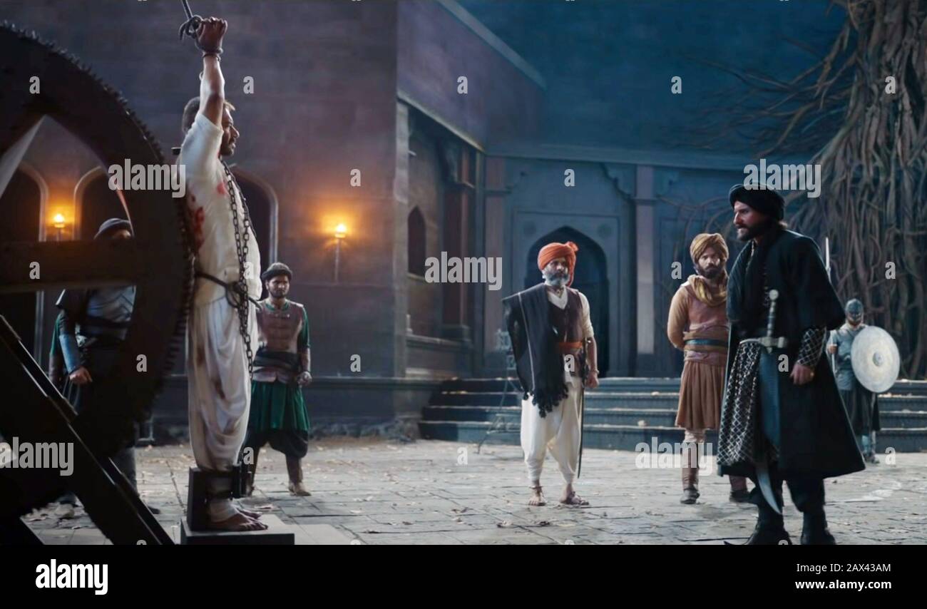 TANHAJI: THE UNSUNG WARRIOR, foreground from left: Ajay Devgn, Saif Ali ...