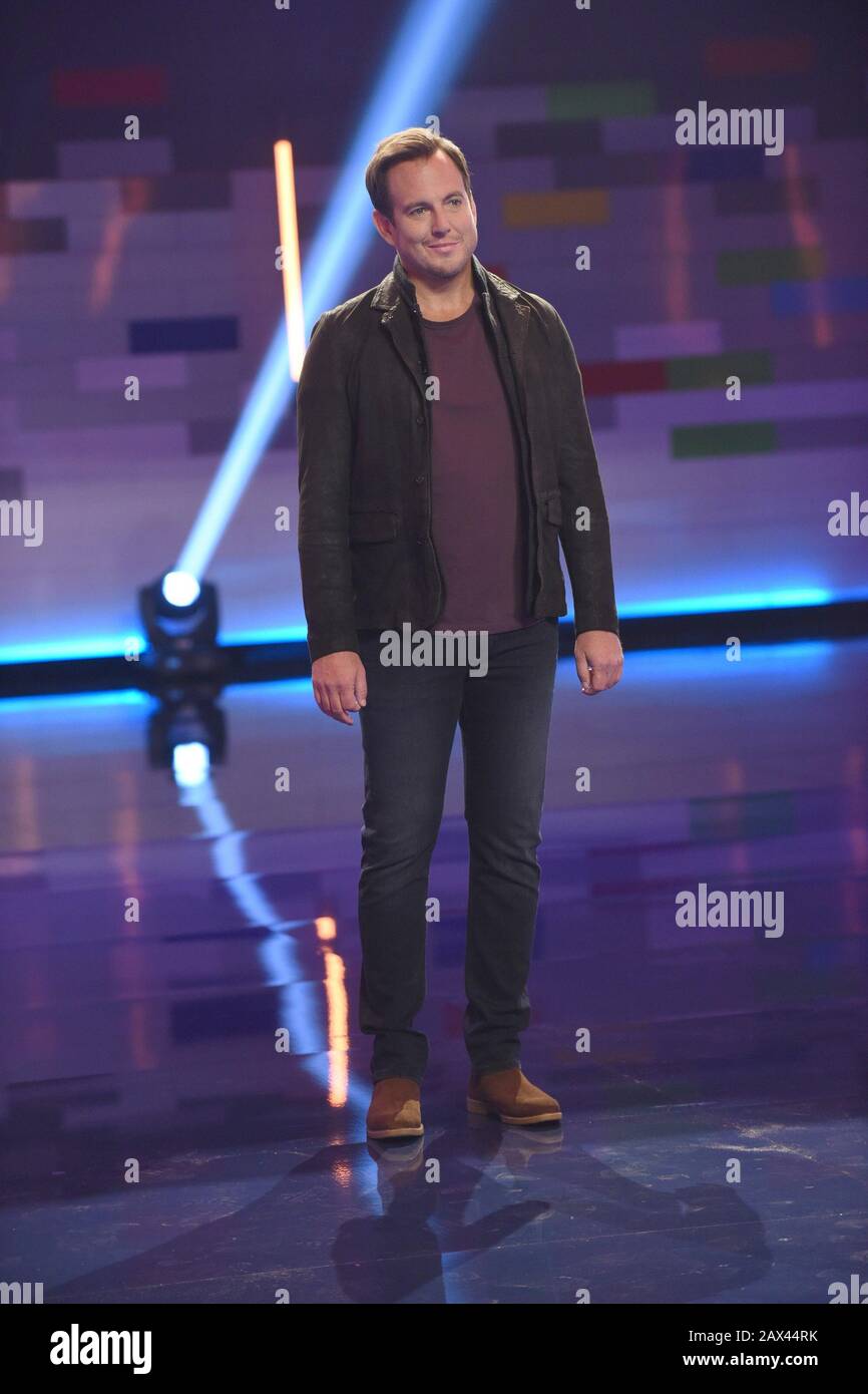 LEGO MASTERS, Host Will Arnett, Pilot , (Season 1, Episode 101, aired ...