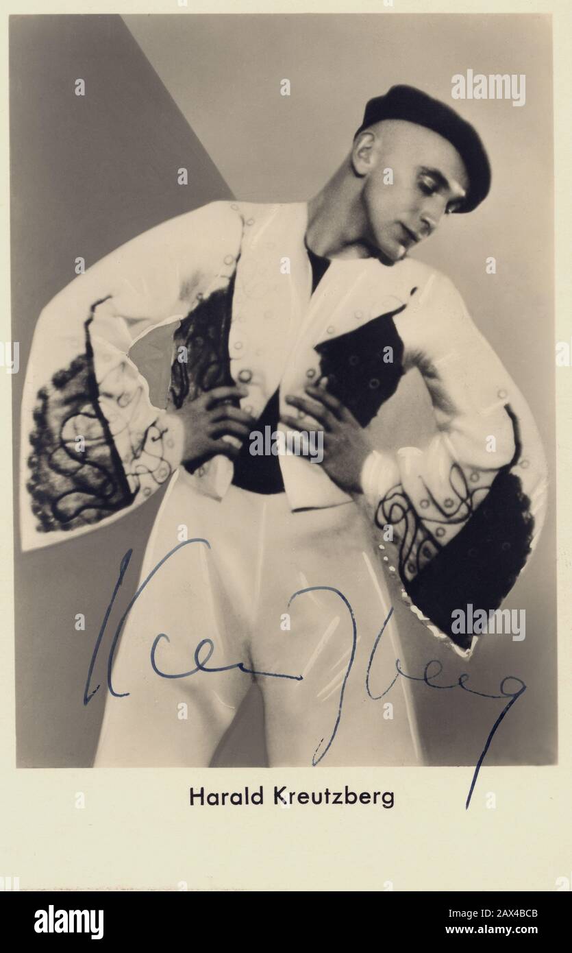 The mary wigman school hi-res stock photography and images - Alamy