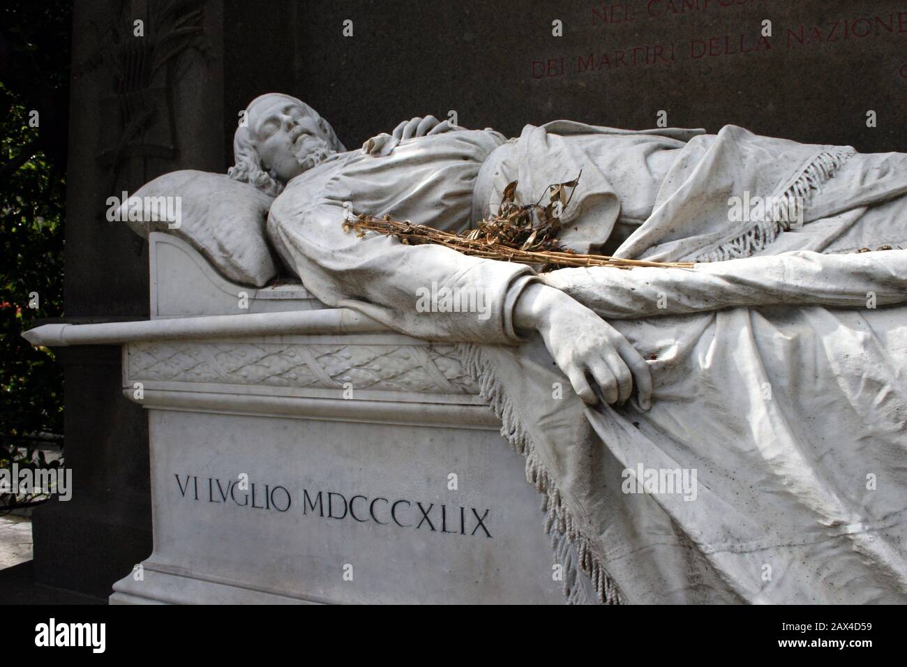 Monument funebre hi-res stock photography and images - Alamy