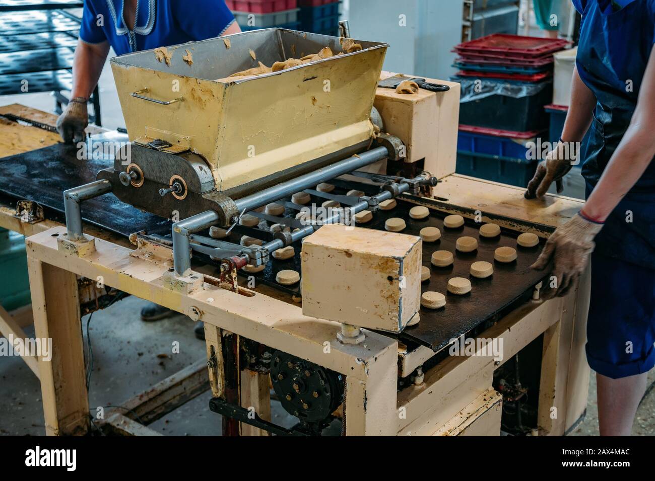 Confectionery making equipment hi-res stock photography and images - Alamy