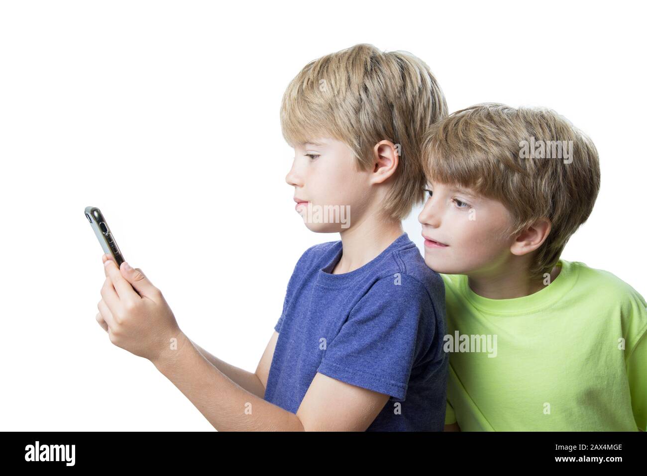 Two boys playing a video game hi-res stock photography and images - Alamy