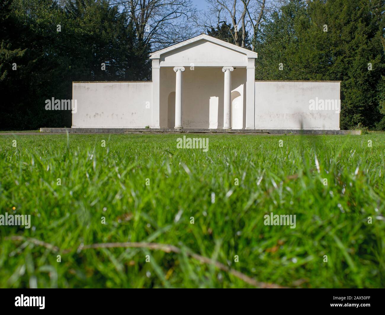 Roman style structure Stock Photo - Alamy