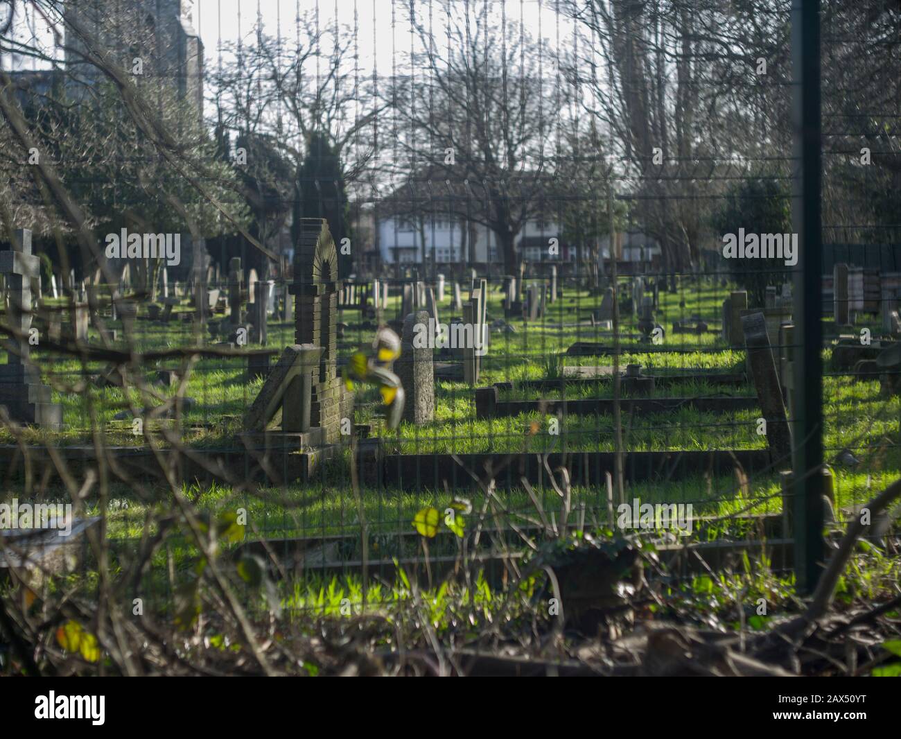 Grave plot fence hi-res stock photography and images - Alamy