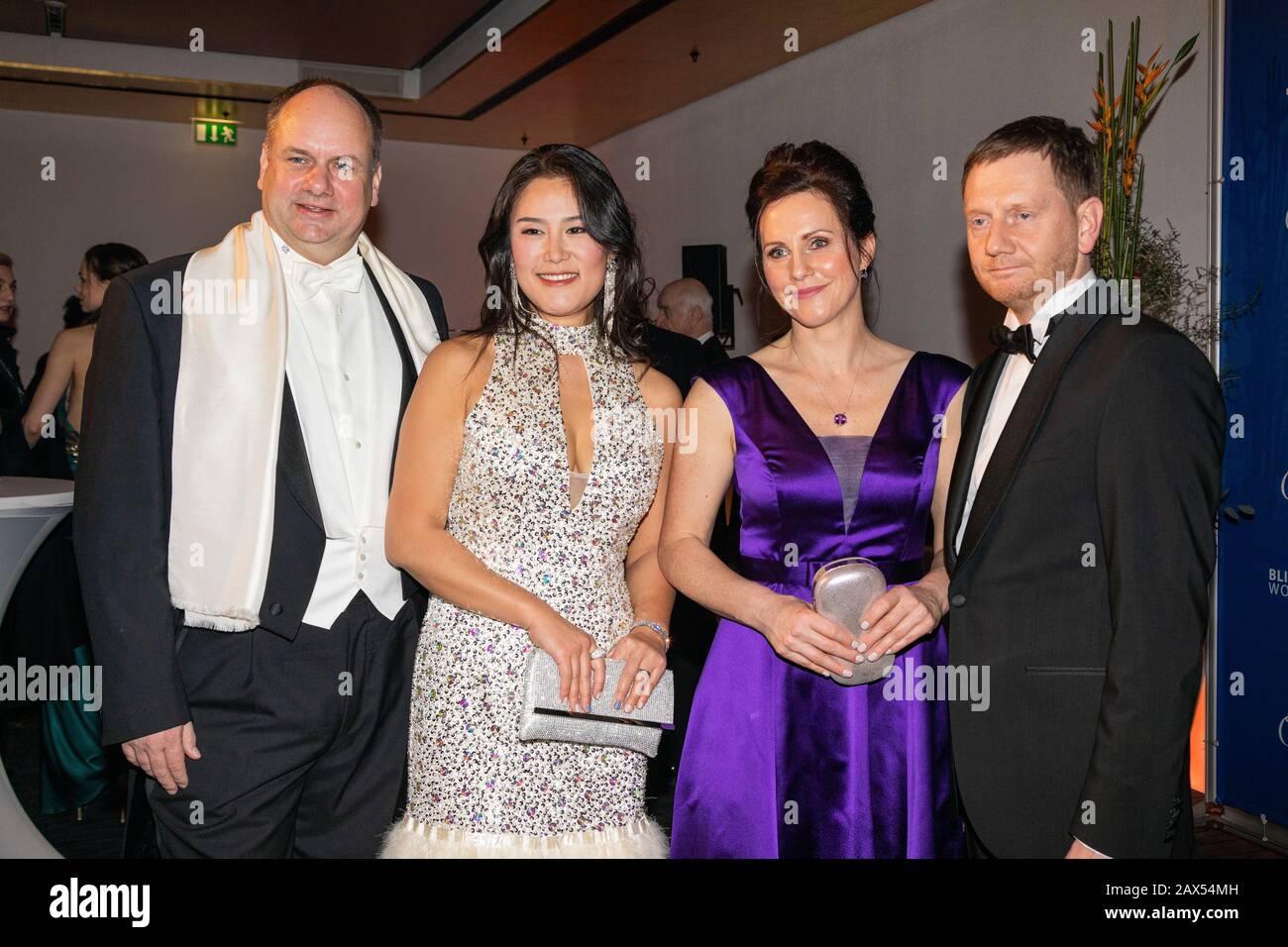 Dirk Hilbert mit Ehefrau Su Yeon Hilbert und Michael Kretschmer mit ...