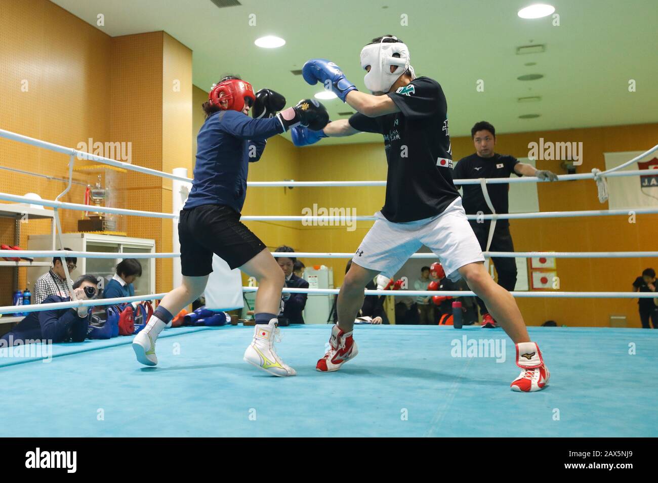 Tokyo, Japan. 10th Feb, 2020. Tsukimi Namiki Boxing : Japan Boxing ...