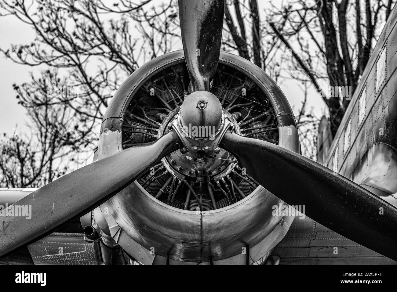 World war ii propeller Black and White Stock Photos & Images - Alamy