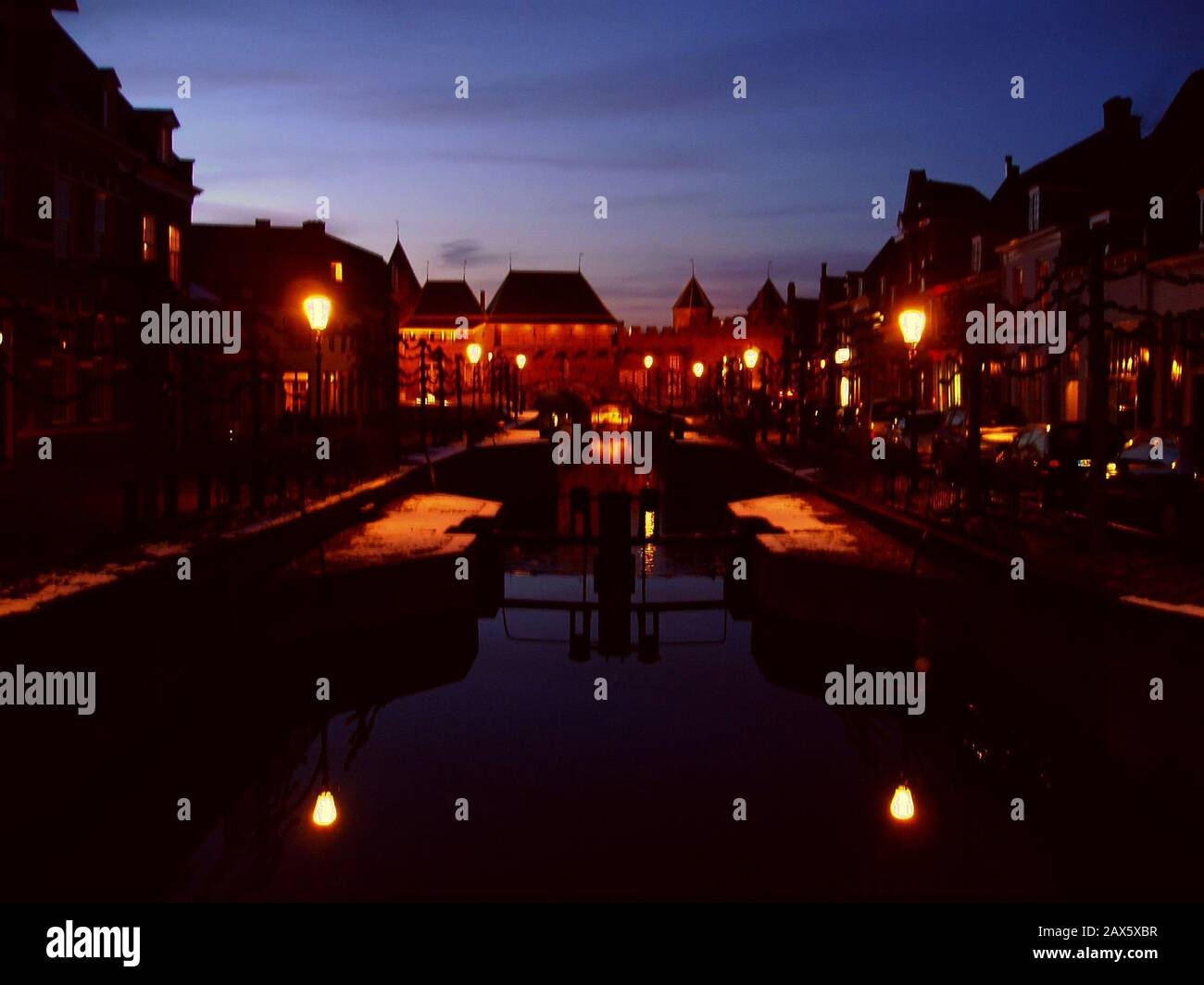 Zwaluw hi-res stock photography and images - Alamy