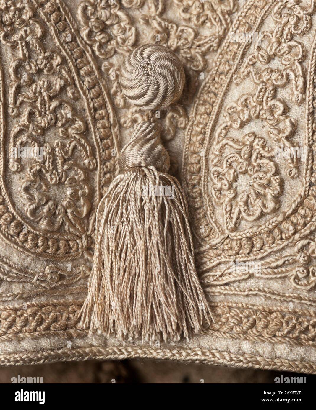 Principal attire entire body wool hi-res stock photography and images ...
