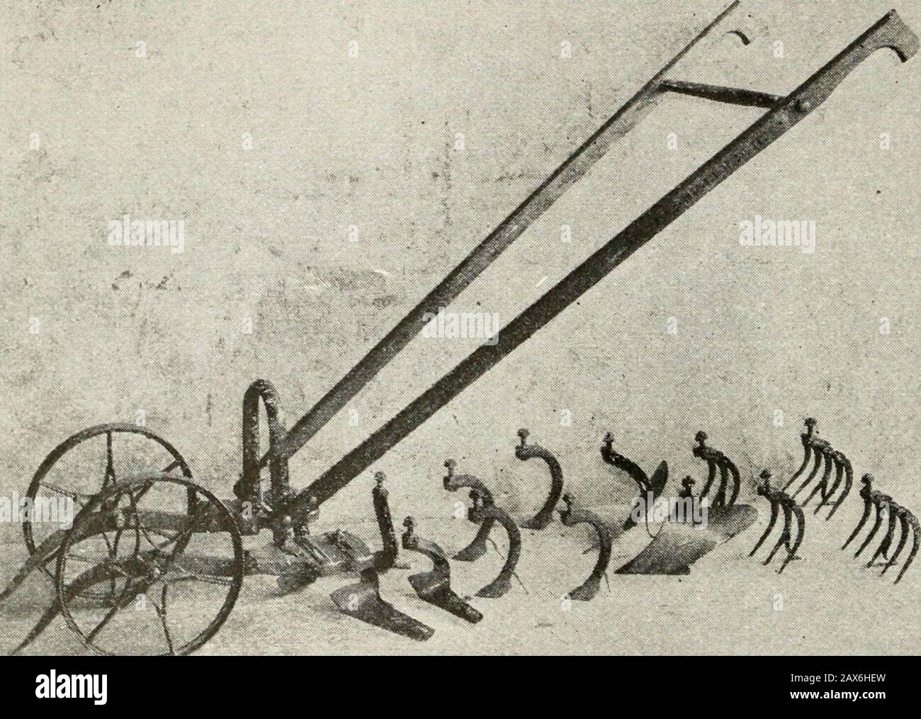 Mechanical seed drill hi-res stock photography and images - Alamy